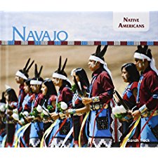 Navajo (Native Americans) by Sarah Tieck (9781624033551)